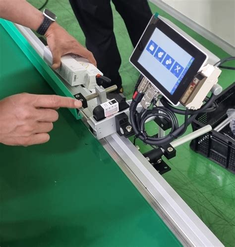 Application Fi 산업용 잉크젯 마킹기로 제조일자 유통기한 Qr바코드 인쇄하세요