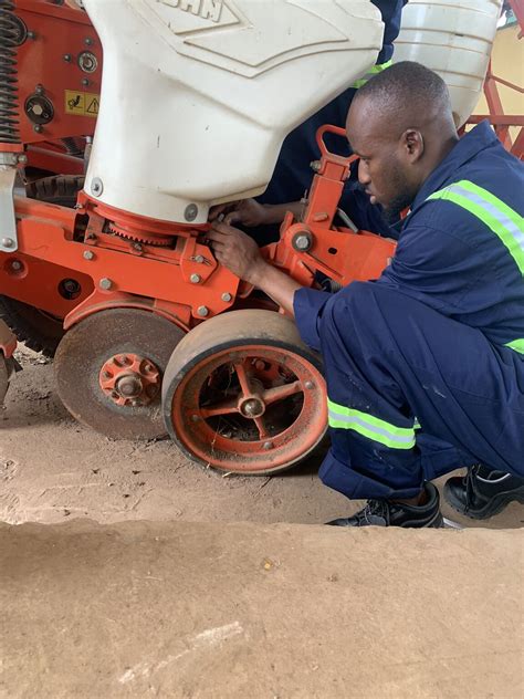 Bashiru Mohammed On Linkedin Today I Learnt How To Fix Seed Plate On A Planter And All The