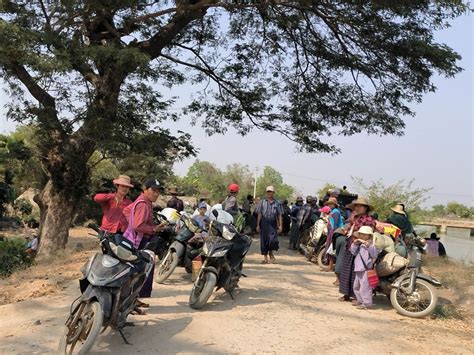 Khit Thit Media On Twitter ခင်ဦးမြို့နယ်ရှိ ကျေးရွာများကို စစ်တပ်က စစ်ကြောင်းထိုးစီးနင်းမှုက