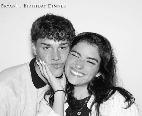 Is Noah Beck Still Dating Dixie Damelio Who Is His Girlfriend Noah Beck 15 Capital