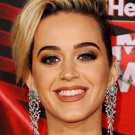 Ideas For Tooth Gems Celebrities For Inspiration