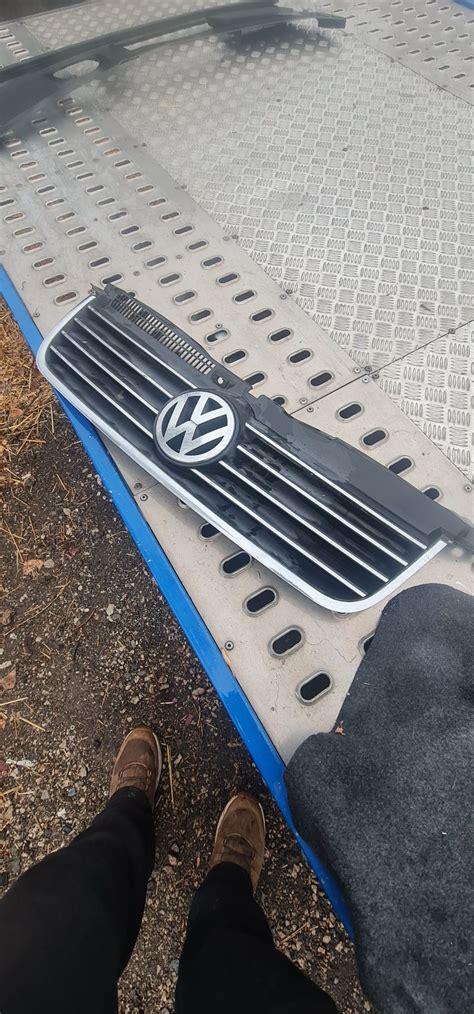 Предна решетка Маска Vw Passat B5 5 ФВ Пасат Б5 5 гр София Света Троица • Olx Bg
