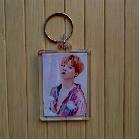 Брелок шуга мін юнгі Suga Bts — ціна 30 грн у каталозі Брелоки Купити товари для дому та побуту