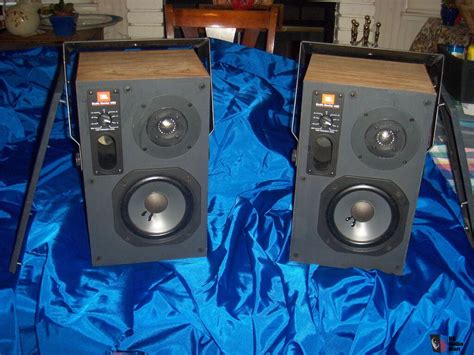 Jbl Studio Monitor Bookshelf Speakers Gorgeous Wood Veneer W Metal Brackets Photo