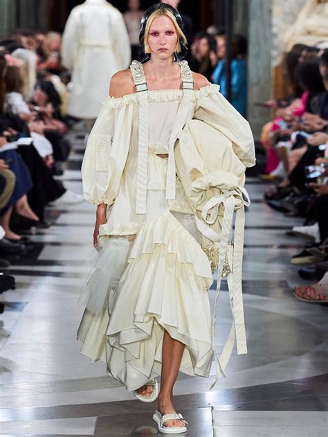 Simone Rocha S S 23 Show Simone Rocha