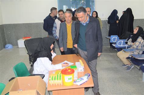 انجام آزمایشات طب کار جهت اعضای هیات علمی و کارکنان دانشکده پزشکی دانشکده پزشکی