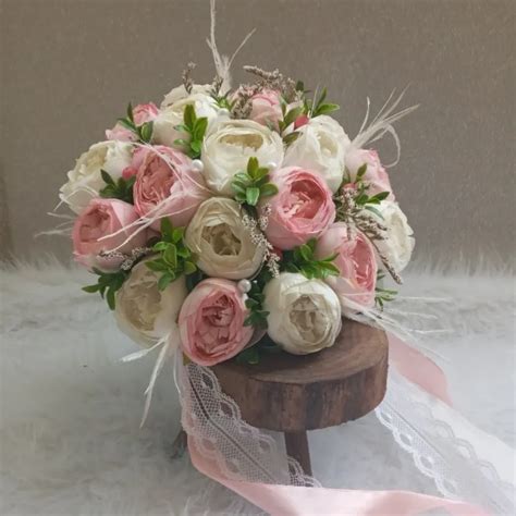 کمدا قیمت و خرید دسته گل عروس رنگ سفید وصورتی سایز بزرگ وزن 400