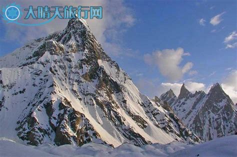 景点介绍 塔什库尔干一乔戈里峰