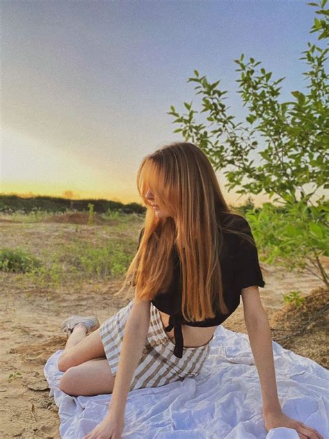 Фотосессия в поле в 2024 г Фотосессия Фотограф Модели