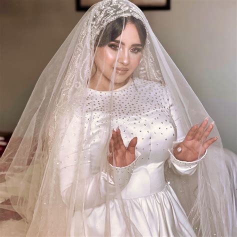 لا انا قاعد كدة شويه Menna Abdulaziz