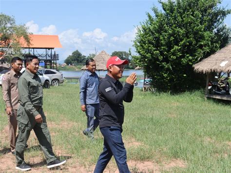 អភិបាលខេត្តតាកែវ