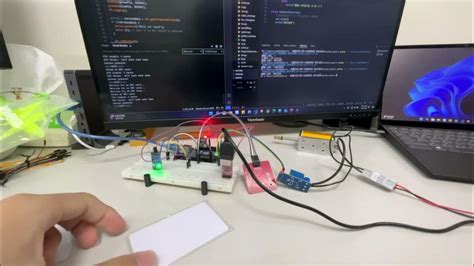 模擬臉部辨識成功 And Arduino 門鎖 Youtube