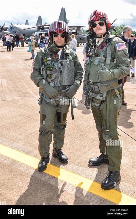 Goose And Maverick