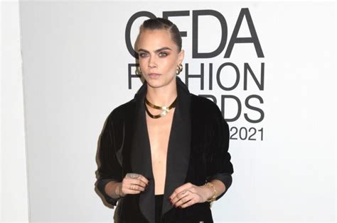 Cara Delevingne Lives In An Adult Playhouse Featuring A Vagina Tunnel And More Socialite Life
