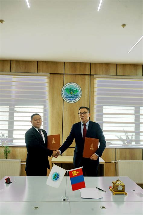 МОНГОЛЫН ХУУЛЬЧДЫН ХОЛБОО СЭТГЭЛ САНААНЫ ХОХИРОГЧДЫН ХОЛБООТОЙ ХАМТЫН АЖИЛЛАГААНЫ САНАМЖ БИЧИГ