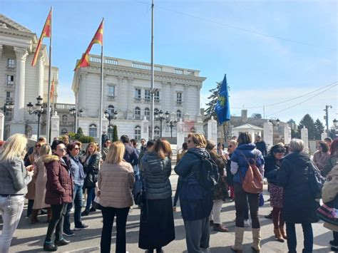 Вработените од Министерството за култура шести ден на протест