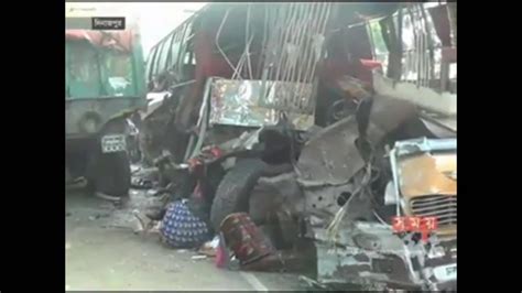 সড়কে ঝরে গেলো ৬ প্রাণ Youtube