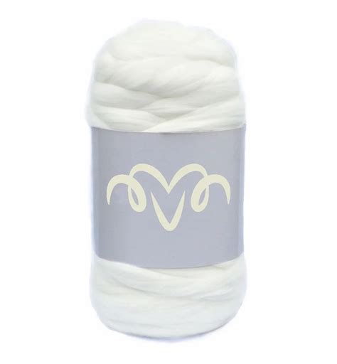 White Wool Super Chunky Yarn Non Mulesed Merino Wool Roving Top