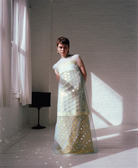 Odda R Sophia Lillis
