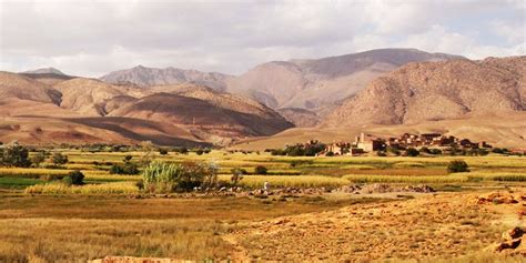 Hike In Ait Bouguemez Happy Vally Mgoun Region Trek