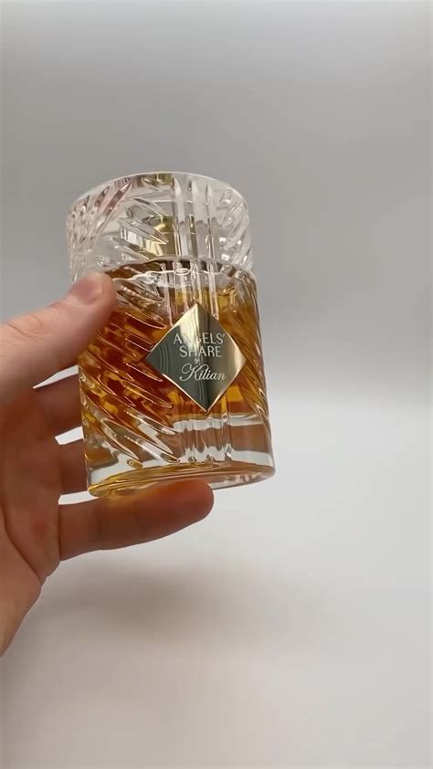 ‎عطر و ادکلن عرشیا‎ ‎ برای هر لحظه‌ای که می‌خواهی قدرت و آزادی رو در کنار ظرافت تجربه کنی، عطر