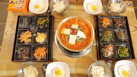 김치찌개 점심특선 무한리필 및 흑돼지 구이 제주특별자치도 제주시 노형동 비즈프로필