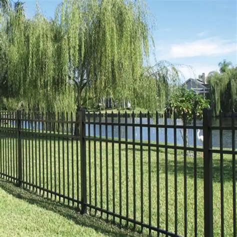 Customized Metal Decorative Aluminum Fence Patio Rust Resistant Wrought