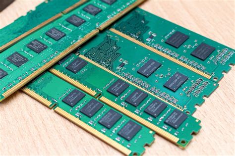 Premium Photo Pack Of Ddr Dimm Memory On The Table In A Service