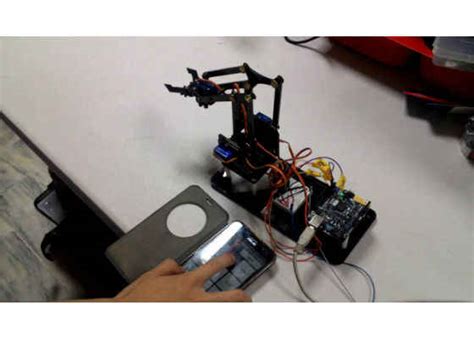 Using App Inventor To Control Arduino Digit
