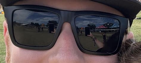 Lost Sunglasses Long Shot Raclfestival