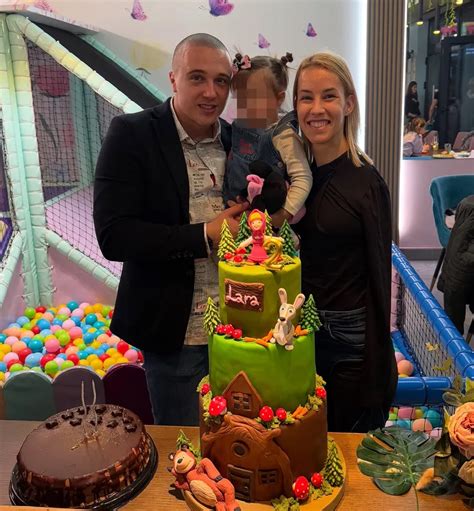 Devojka Sa Krilima Priredila Bajkovitu Rođendansku Proslavu ćerki Hvala Ti što Si Takva Kakva