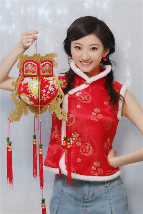 景甜大紅燈籠高高掛 每日頭條