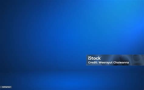 제품을 표시하기 위한 고급 파란색 그라데이션 배경이 있는 빈 진한 파란색 방 파란색 배경에 대한 스톡 사진 및 기타 이미지 파란색 배경 스튜디오 촬영 스포트라이트