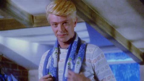 Official David Bowie Jumper Inspired By The Snowman Goes In Sale