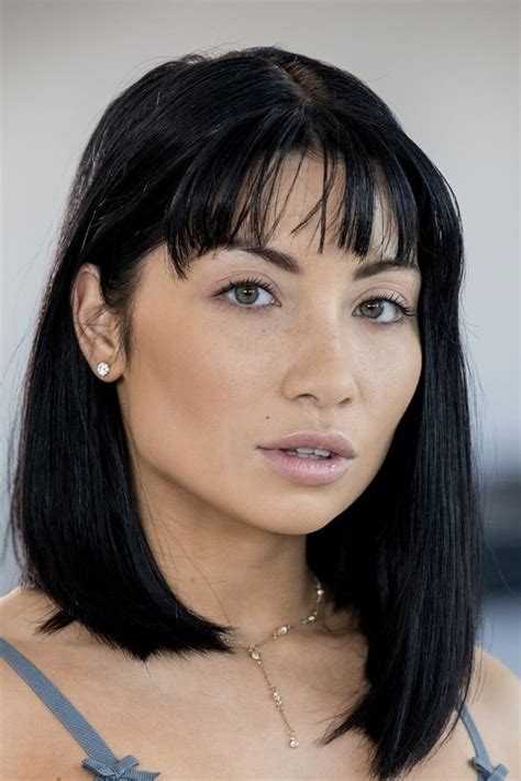 Rina Elliss Instagram Twitter And Facebook On Idcrawl