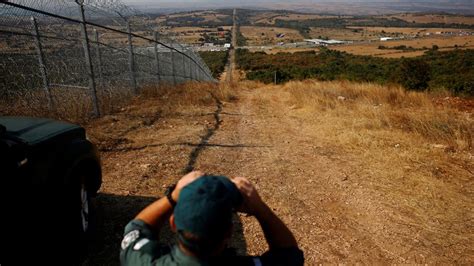 Български граничари държали мигранти в тухлена барака без храна и вода Видео 168 Часа