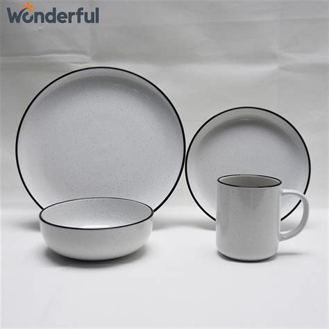 China Speckled Stoneware Dinnerware Set With Black Edge Manufacturers