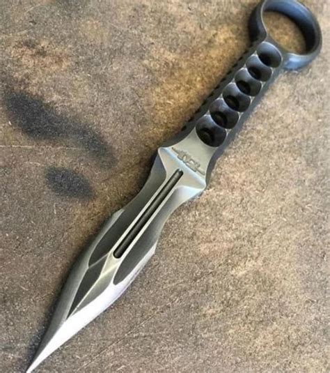 全球最锋利的匕首，外形普通，却有难以想象战力！ 搜狐大视野 搜狐新闻