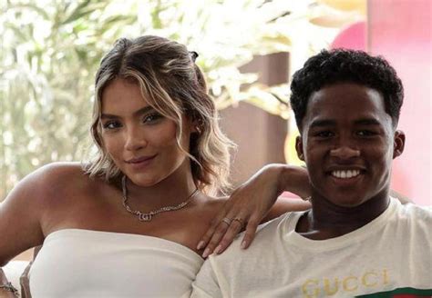 Les Clauses Dingues Du Contrat De Mariage Entre Endrick Et Sa Femme