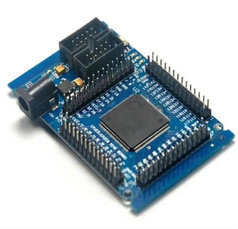 ALTERA FPGA Cyclone II EP2C5T144 at 2560 अलटर एफजपए बरड in New Delhi ID 25066943533