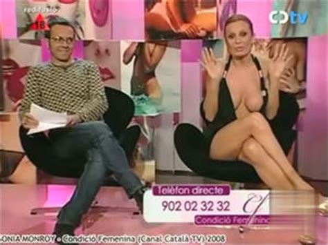 Sonia Monroy Nip Slip