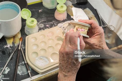 치과 기술자 도자기 3d 인쇄 이식 형에 적용 3차원 인쇄에 대한 스톡 사진 및 기타 이미지 3차원 인쇄 3차원 형태 Stem 주제 Istock