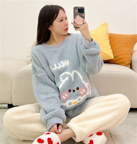 레비아 고급 극세사 투피스 수면잠옷 세트 에이블리