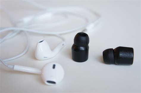 Earin The World S Smallest Wireless Earbud