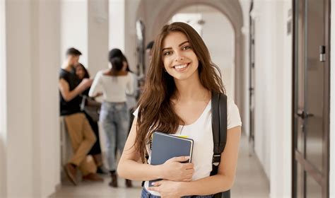 Qual è la differenza tra università pubblica e privata Istituto di
