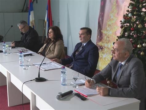 Форум у Бањалуци Донијети стратегије дјеловања и одбране српског народа ВИДЕО