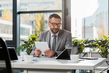 Can A CV Be In A Word Format