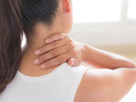 Massaggio Linfodrenante Cosè Come Funziona E Come Farlo In Casa