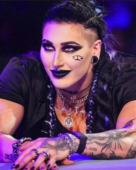 𓆩𝙀𝙡 𝙗𝙧𝙪𝙩𝙖𝙡𓆪 on Instagram rhearipley wwe judgmentday rhearipleywwe photooftheday raw