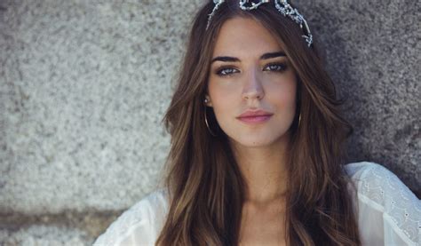Download Wallpaper Look Girl Face Model Makeup Clara Alonso Section Girls In Resolution